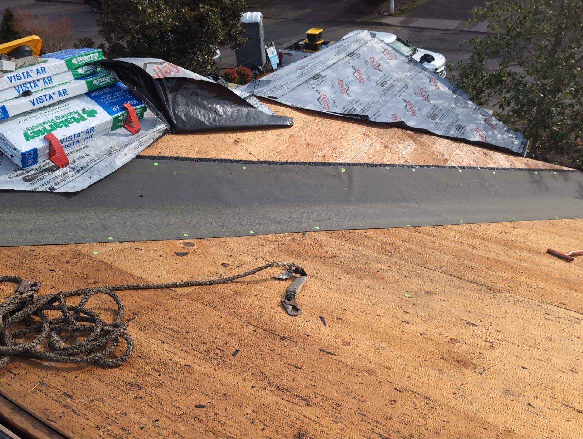 What Is Roof Sheathing? OSB vs. Plywood | IBEX Roof